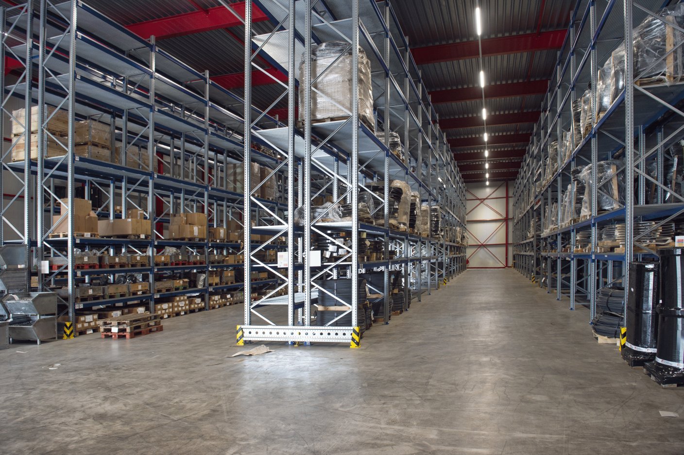 Stellingroosters voor magazijnen - DEJO metaalindustrie